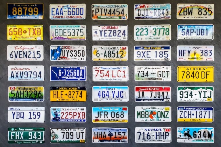 Cómo renovar los stickers del coche en Estados Unidos